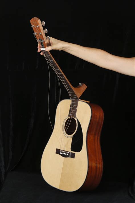 Fender выпустил складные гитары для путешествий: eto_shef — LiveJournal