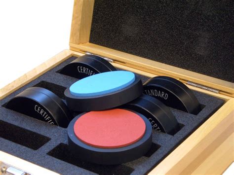 Spectralon® Color And Fluorescence Reflectance Standards Sphereoptics En