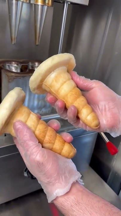 Twisted Sourdough Pizza Cone Las Vegas Stunt Food Or Good Food