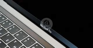 Apple Dan MacBook Dengan Touch Screen Electro Mobile Apple Repair Service Store Surabaya