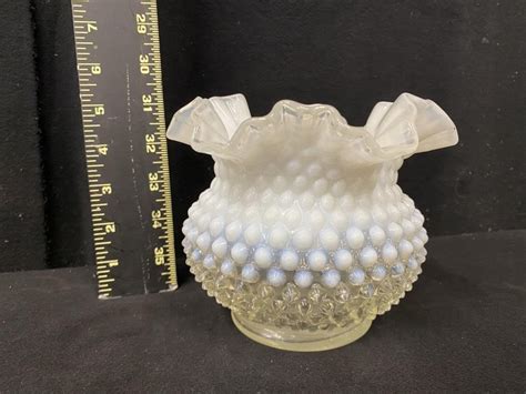 Vintage Fenton White Opalescent Hobnail Vase Live And Online Auctions