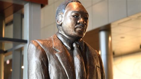 Dr Martin Luther King Jr Statue Unveiled At Ernest N Morial Convention Center Wwltv
