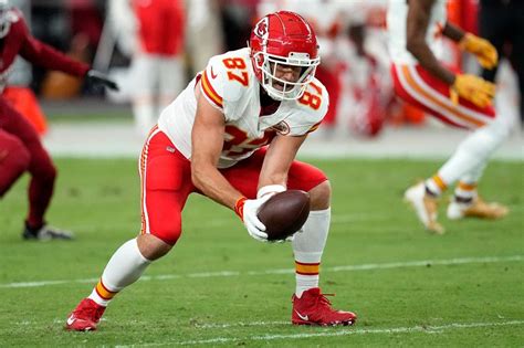 Kansas City TE Travis Kelce listed as ‘questionable,’ will be a game-time decision for Thursday ...