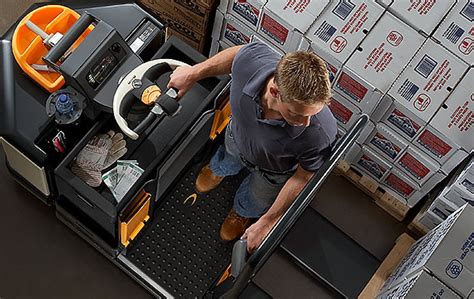 Center Rider Pallet Jack Forklift Pc Crown Equipment