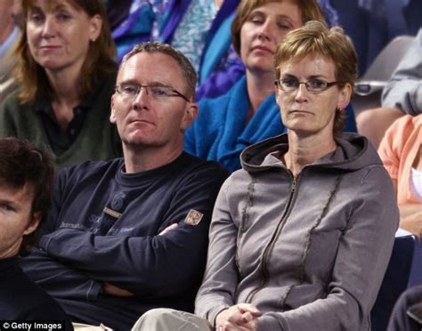 Andy Murrays Mum Judy Splits Up With Partne Daily Mail Online