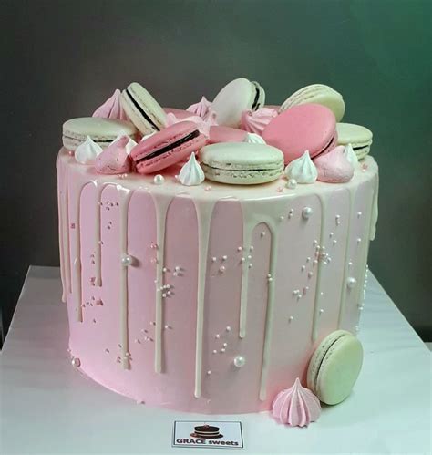 Торт с французскими макаронами | Cake, Suitcase