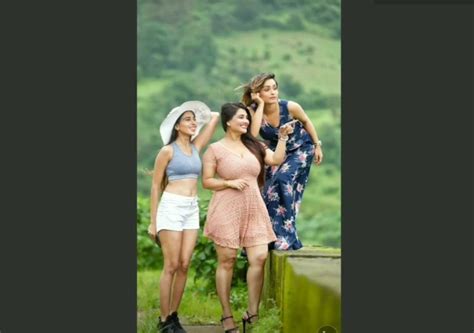 Howz Mon Ami Au Milieu Xhamster