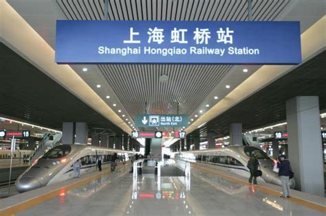 虹桥高铁停车场的收费标准，虹桥火车站哪里停车最便宜 知乎