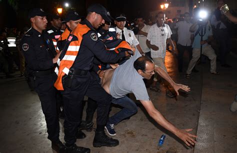 Police Begin Withdrawal From Morocco Protest Cities Middle East Eye