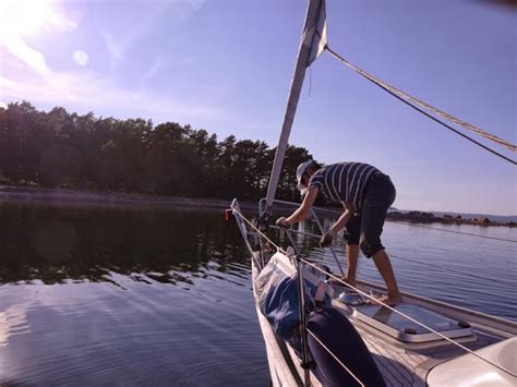 Experiences On Manual Anchor Windlass And Using The Bow Anchor Sy