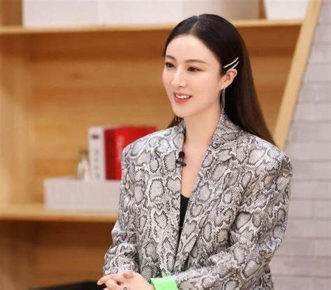 「帶貨女王」薇婭遭遇言論危機，小牛凱西向薇婭道歉，並希望合作 每日頭條