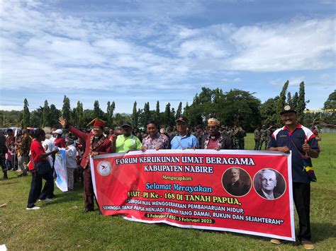 Sambut HUT Pekabaran Injil Ke 168 Digelar Parade Injil Di Nabire