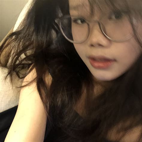 Stream Chi Nguyen Music Listen To Songs Albums Playlists For Free