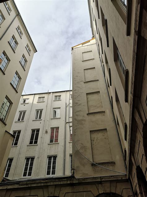 24 Rue Joseph Serlin 3 Quai Jean Moulin