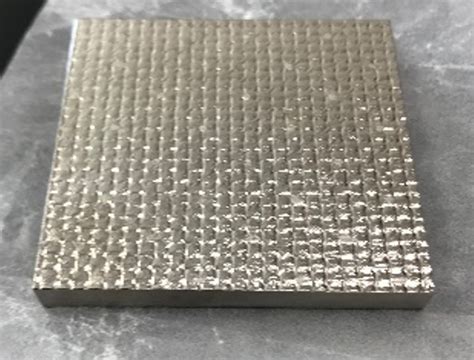 Cfrp材料への全面めっき 大型機械加工 表面処理 Com