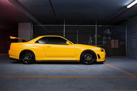低调战神 改装千匹马力 日产GTR R34 搜狐汽车