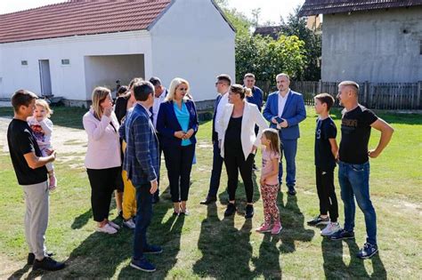 Cilj Vlade Poboljšanje Demografske Slike Srbije Info Biz