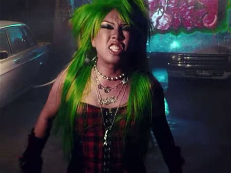 หออีหีหีบอหีบอ่านว่าหีบ🔥 On Twitter พี่ลี่ออกเพลงใหม่ ช็อตฟีล” เอ้ออ สาวพั๊ง สาวอีโม สาวร้อคเ