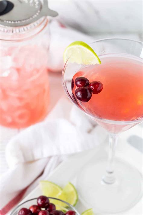 Easy Cranberry Martini Great Any Time Of Year Garnish With Lemon