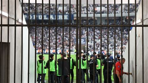 Football La Commission De Discipline De La Lfp Se Réunira Lundi Pour