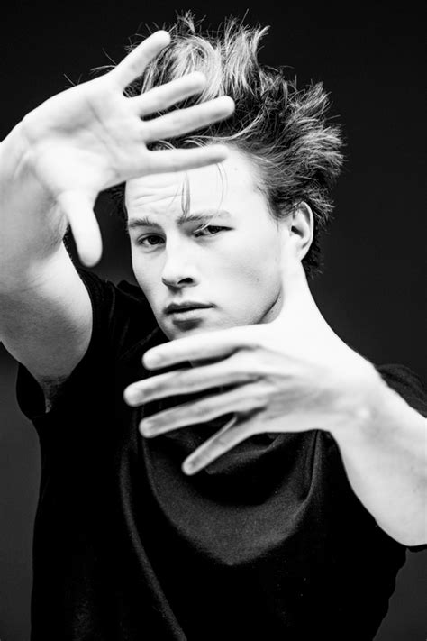 View Artist Apm Artistes Personal Management