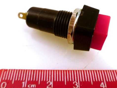 Push Button Latching Switch Red 1a 250v 3a 125v Om0535 Rich Electronics