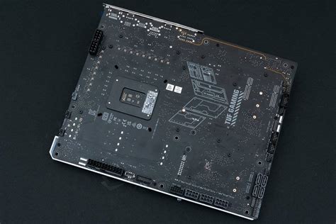 银白风格背插式主板ASUS TUF Gaming Z790 BTF WiFi开箱 掘金咖