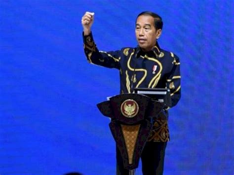 Presiden Jokowi Di Hari Batik Nasional Terima Kasih Sudah Melestarikan