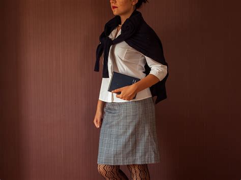 4 Formas De Conseguir El Look De Bibliotecaria Sexy