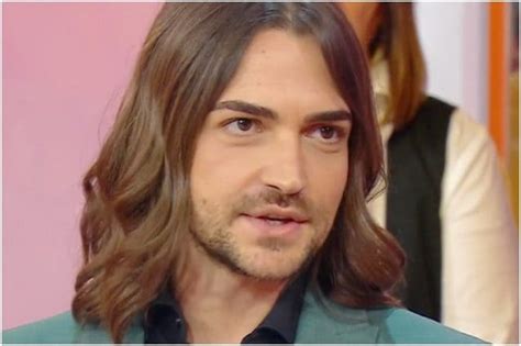Valerio Scanu Su Amici Eravamo Degli Scappati Di Casa Vergini Di