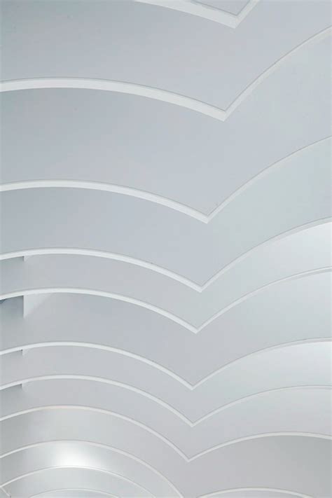 White Cut Out Panels Create Displays At Miami Boutique By Ohlab