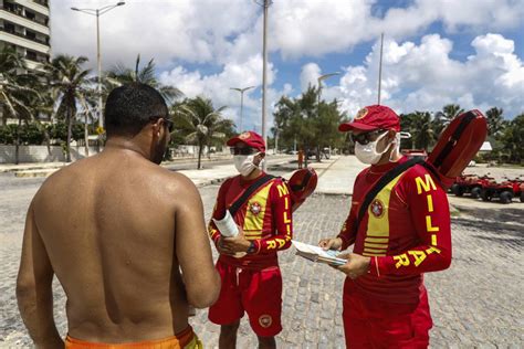 Esse não é o momento de estar na praia é de estar em casa reforça major do Corpo de Bombeiros