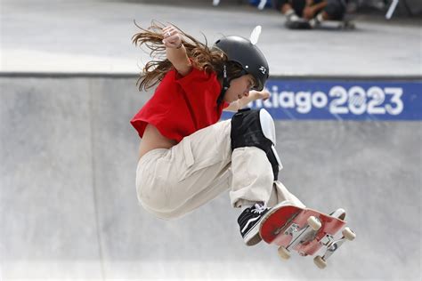 Panam Sports 13 Year Old Fay Ebert From Canada Secures Gold In Womens Skateboard Park Panam