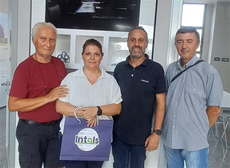 Parona Intals Aiuta La Caritas Con 2000 Euro Per La Scuola Laraldo