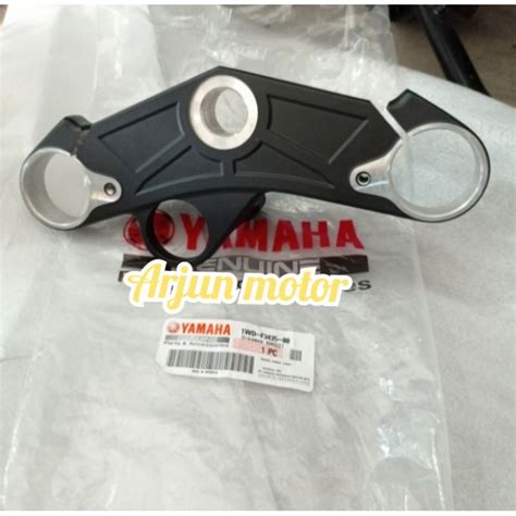 Jual SEGITIGA ATAS YAMAHA R25 ASLI ORIGINAL YAMAHA Shopee Indonesia