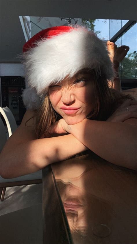 Alexis Ren Sexy Christmas Photoshoot The Fappening
