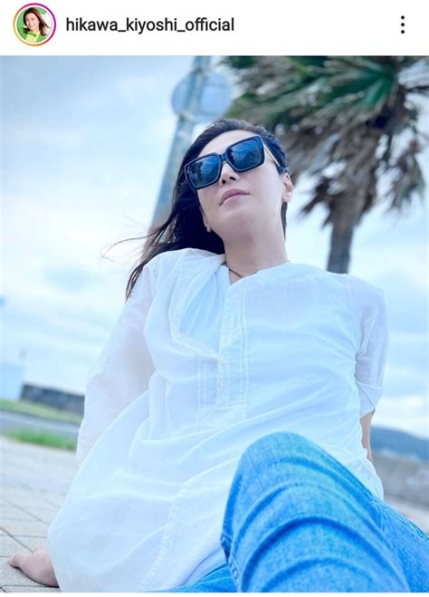 氷川きよし、ドレス姿でキス顔を公開…「私らしくいることで日々生きてる実感を感じられる」 スポーツ報知