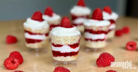 Delicious Mini Raspberry Cheesecake Trifle Recipe