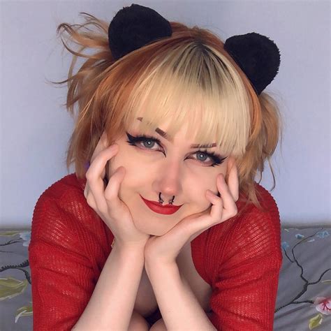 Im Extra Cute Today 🐼💖 Scrolller