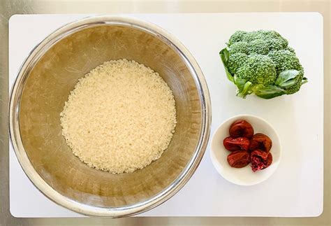 ブロッコリーペーストで風味マシマシ♡な「炊き込みご飯」作ってみた！隠し味は“かつお梅”だと⁉【農家直伝】 『あたらしい日日』 こんな時代の