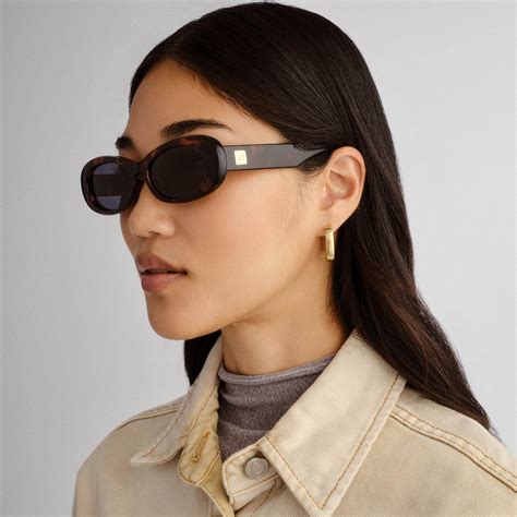 Hey Ya Wide Fit Tort Uni Sex Oval Sunglasses Le Specs