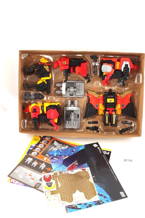Transformers Generations Power Of The Primes Predaking Price [titan