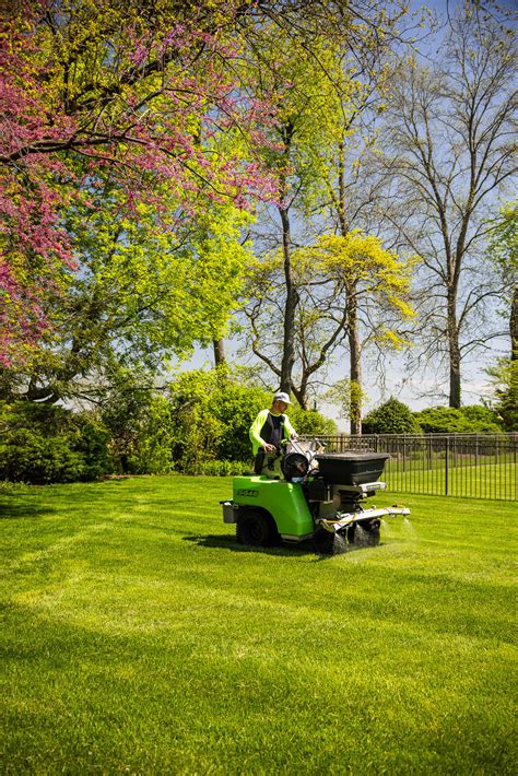 Lawn Care In West Jordan Ut No Hassle Services