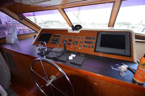 Unique Skill Motor Yachts Hatteras For Sale Yachtworld