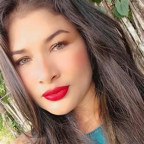 Lenita Lenitta On Threads