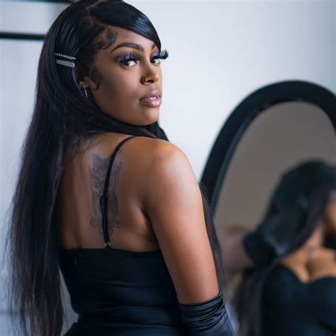 Molly Thee Model 💋 Brwnsugar • Threads Say More Molly Thee Model 💋 Brwnsugar • Threads Say More