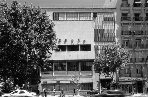 Escuela De Artes Aplicadas Y Oficios Artísticos De Pacífico Fundación