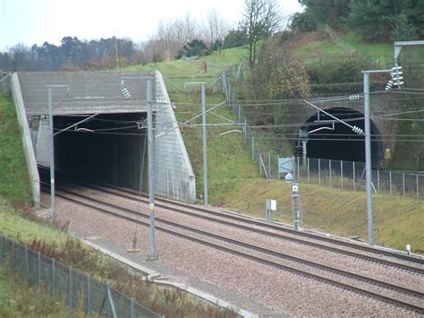 HS1 Tunnel Sandling Flickr
