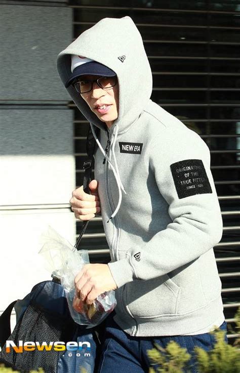 72년생 유재석 출근길 사복 모음 인스티즈 Instiz 이슈 카테고리