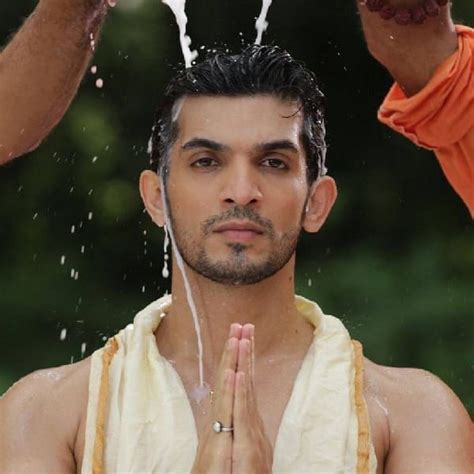 Arjun Bijlani Shirtless